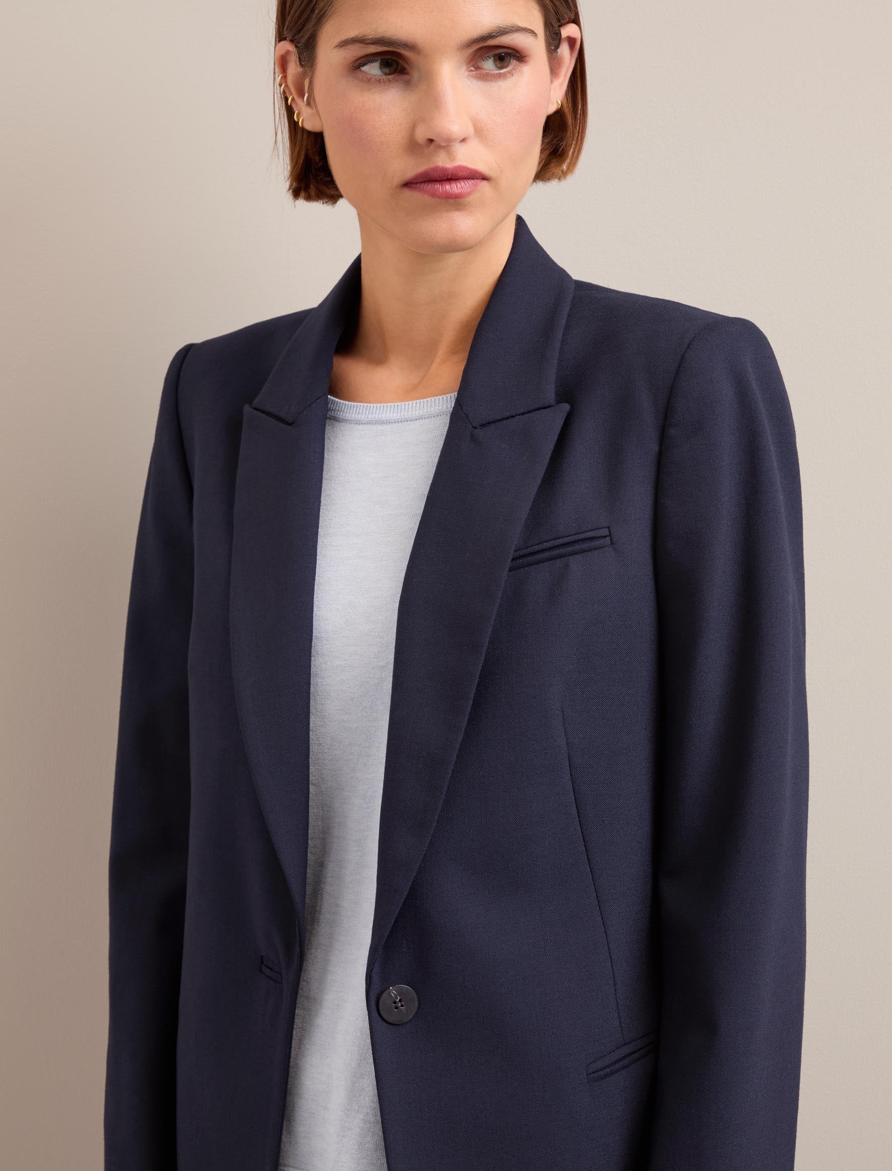 Jamie Stretch New Wool Blazer in Navy
