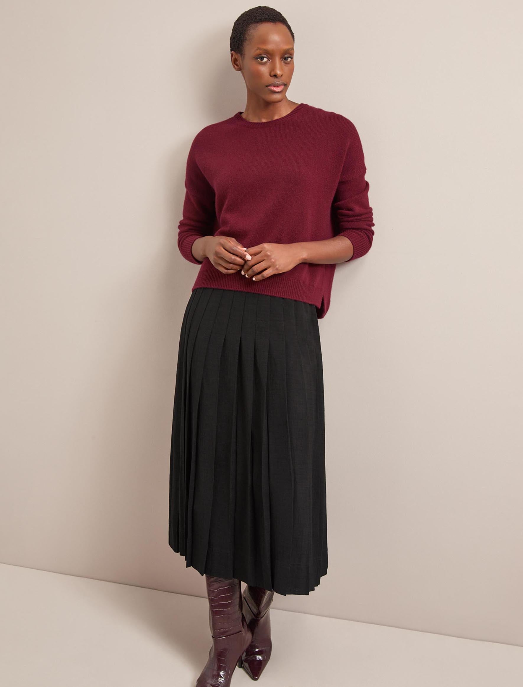 Lainey Boxy Back Button Detail Cashmere Jumper - Burgundy